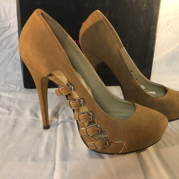 JustFab | Shoes | Just Fabulous Fab Tan Heels Pumps | Poshmark